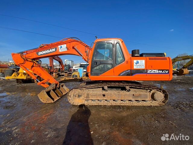 Гусеничный экскаватор DOOSAN Daewoo SOLAR 225LC-V,... купить в Москве ...